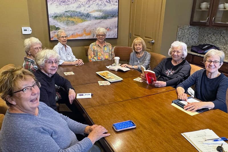 The Avenues Book Club Brings Pages—and Seniors—Together